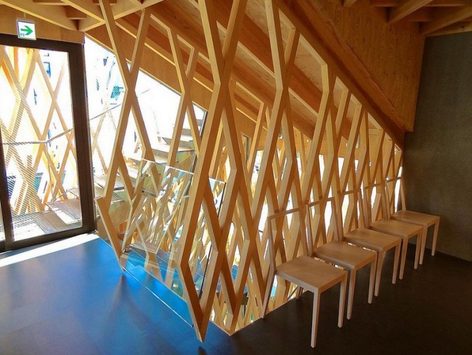 The Hellish Art of Japanese Interlocking Wooden Architecture Revived at ...