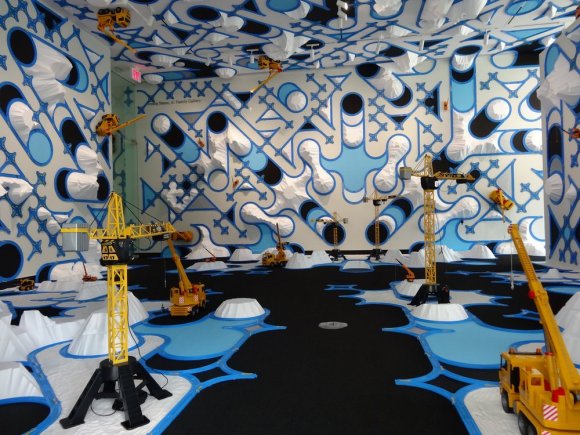 An Extraordinary Miniature World of Train Tracks and Toys by Paramodel ...