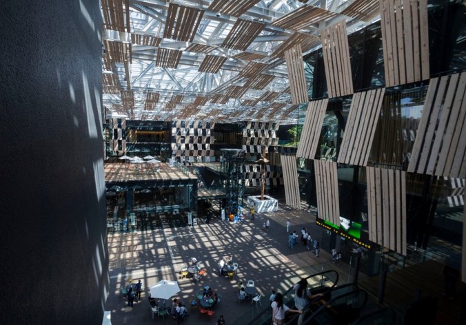 The Japanese City Hall that Attracts More Visitors Than Amusement Parks ...