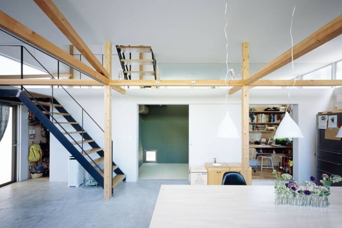 Split House: A New Home in Tokyo With a 360° Mezzanine | Spoon & Tamago