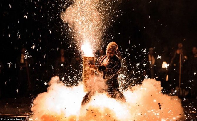 Photographs of the Handheld Bamboo Fireworks at Gion Matsuri | Spoon ...