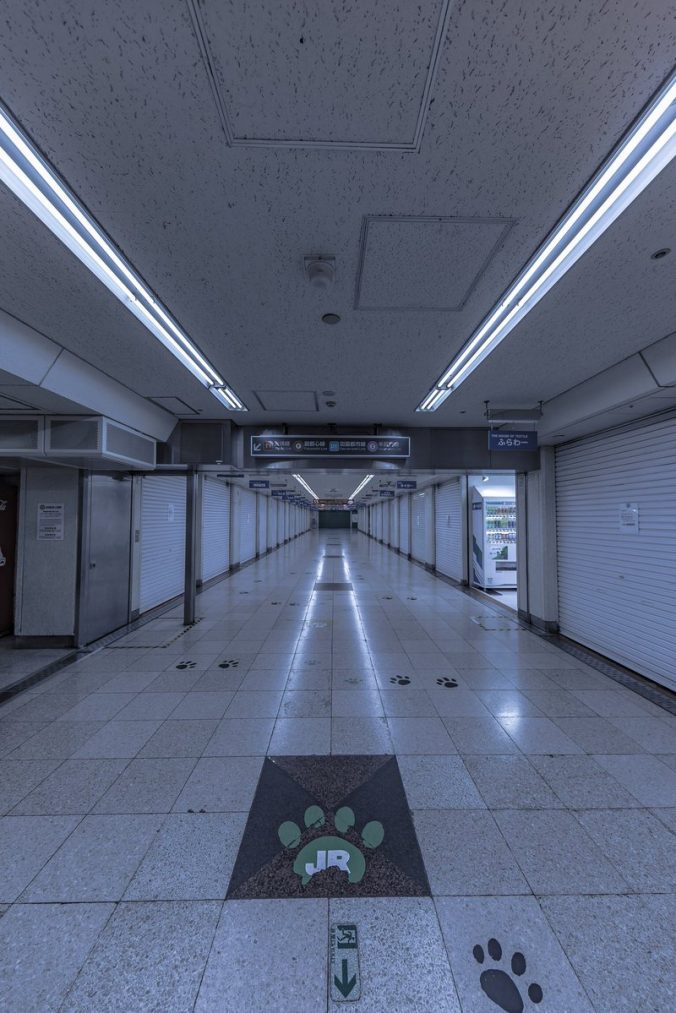 Eerie Photos of an Empty Tokyo After Typhoon Warnings | Spoon & Tamago