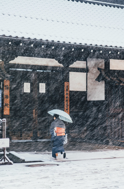 Photographs of a Snowy Tokyo by Yusuke Komatsu | Spoon & Tamago