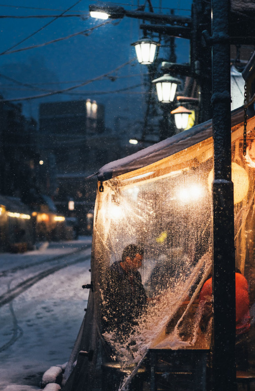 Photographs of a Snowy Tokyo by Yusuke Komatsu | Spoon & Tamago