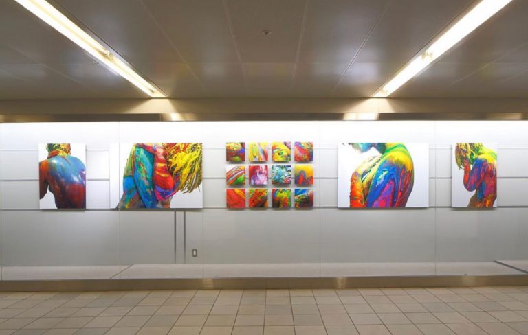 Kanako Shintaku Covers Her Body in Paint to Create Surreal Portraits ...