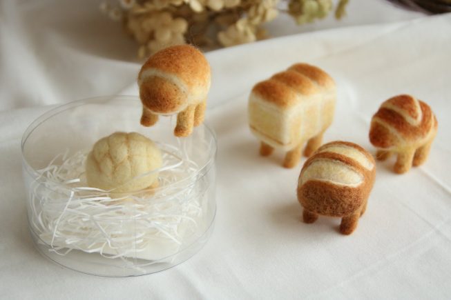 Bread Bugs: Intriguing and Adorable Four-Legged Felt Pastries by ...