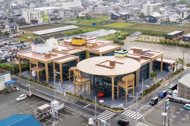 Japanese Buildings that are Shaped Like the Things They Sell | Spoon ...