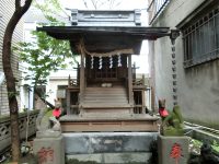 Exploring Tokyo’s Hidden Shrines | Spoon & Tamago