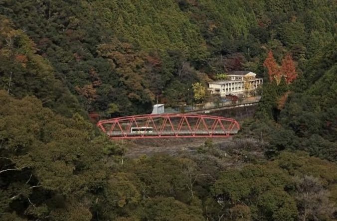 Take a Ride on the Yagi-Shingu Bus, Japan’s Longest Local Bus Route ...